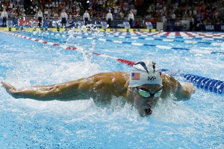 Comment nager le papillon avec une technique parfaite - piscine225